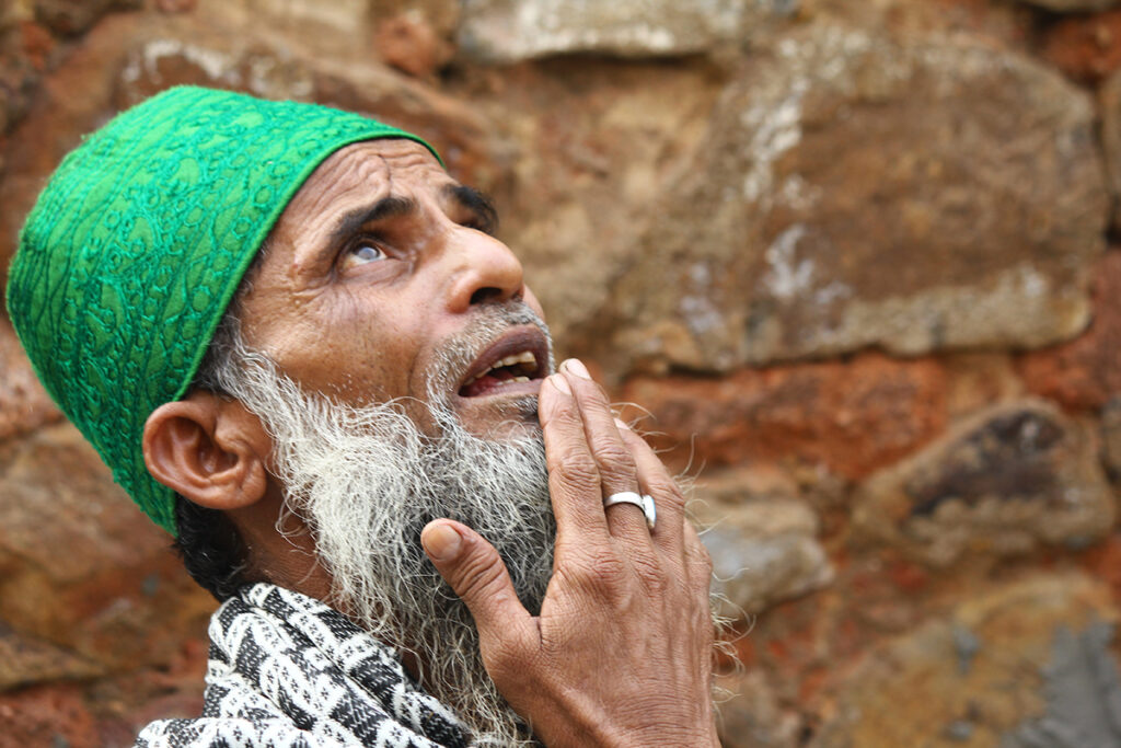 Hazrat Nizamuddin Auliya and Amir Khusrau through the lens of a young ...